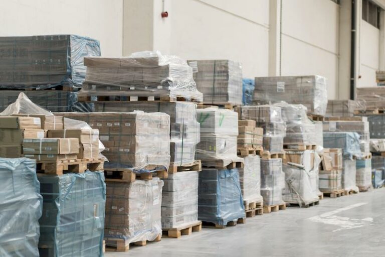 Tous les avantages de la palette en transport de marchandises